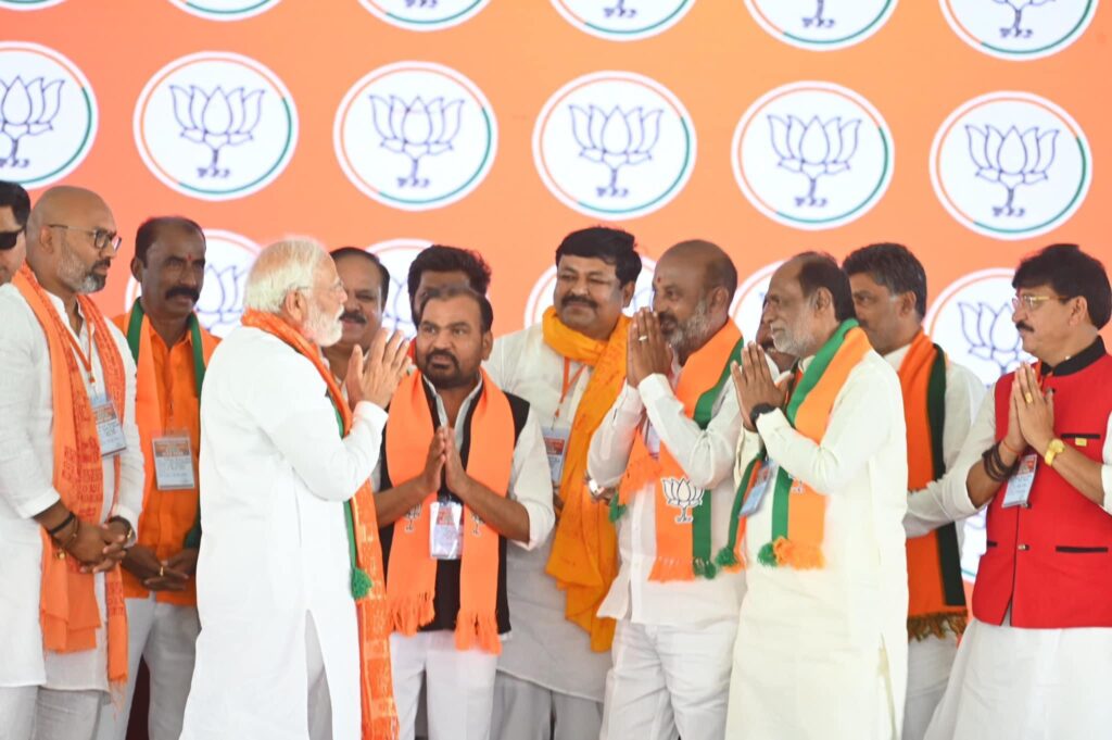 కేంద్ర మంత్రిగా బండి సంజయ్‌ | karimnagar mp bandi sanjay is going to ...